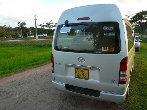 Toyota Hiace MPV - Ceylon Escapes